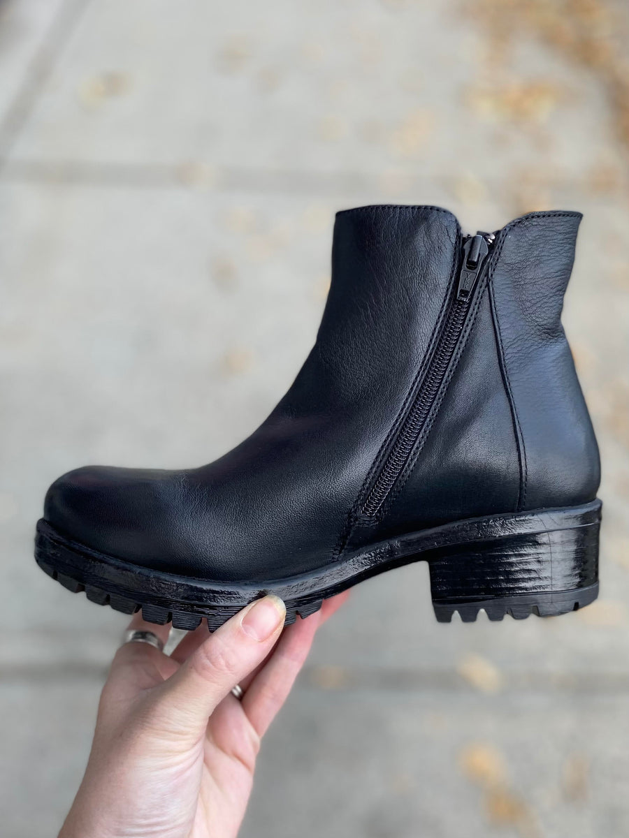 Bueno - Fae - Black – Walk Rite Shoes