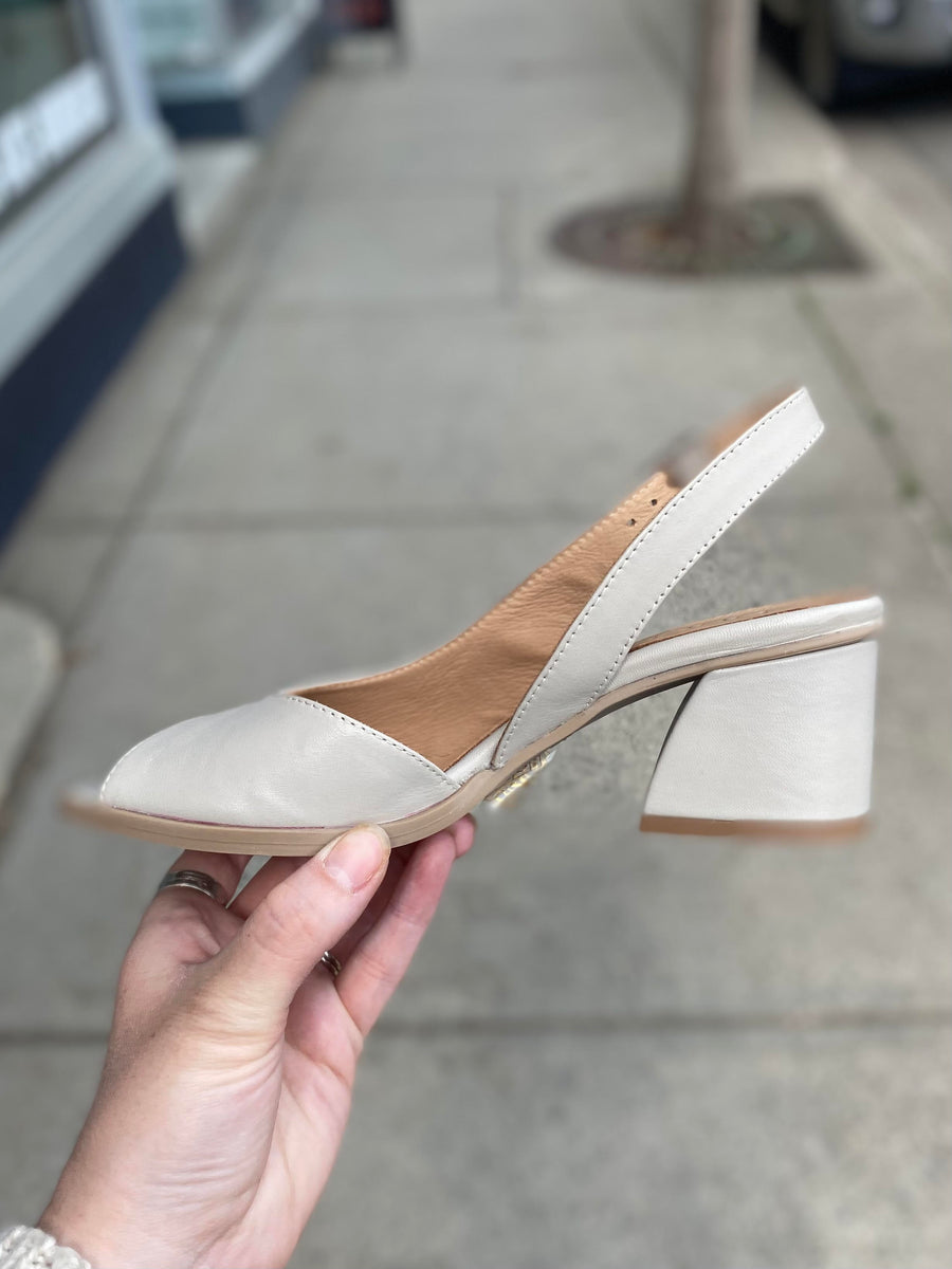 Bueno - Paula - Tusk – Walk Rite Shoes