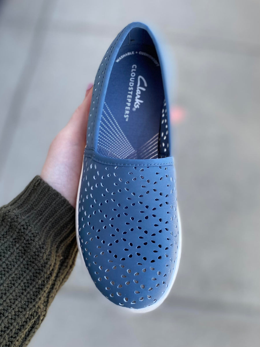 Clarks - Breeze Emily - Blue – Walk Rite Shoes