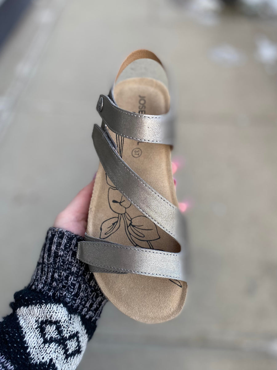 Josef Seibel - Tonga 25 - Metallic – Walk Rite Shoes