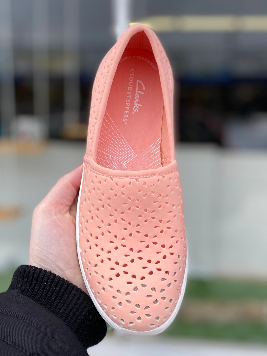 Clarks - Breeze Emily - Peach – Walk Rite Shoes