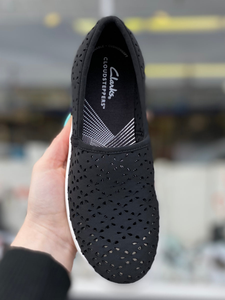 Clarks - Breeze Emily - Black – Walk Rite Shoes